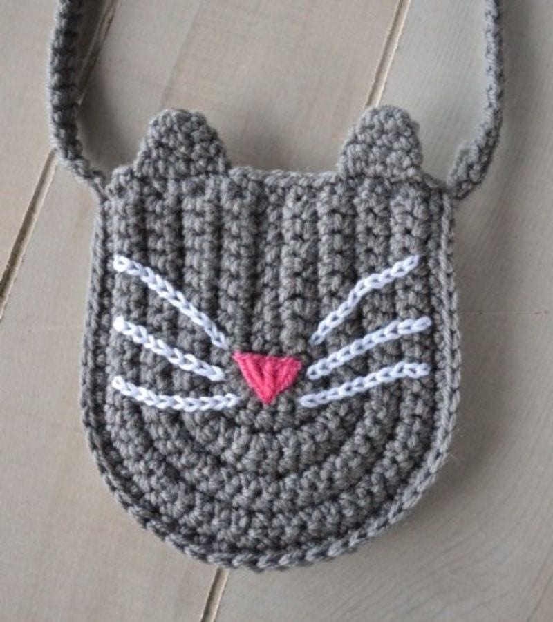 Adorable Free Crochet Patterns for Cat Purses
