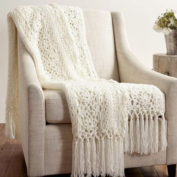 Cream Chunky Crochet Blankets - Pattern Center